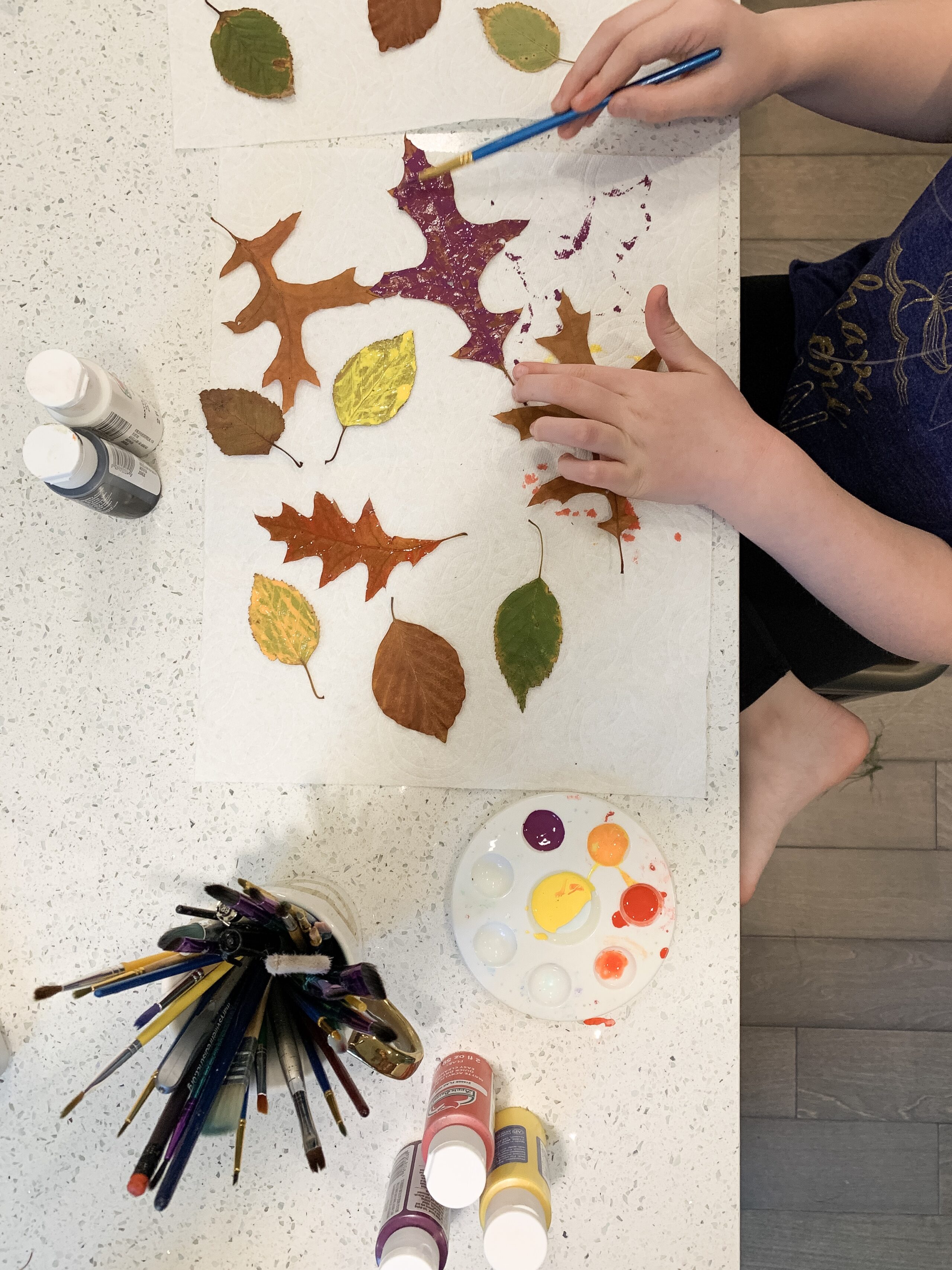 Painted Leaf Critter Art Project – | Baby Gizmo