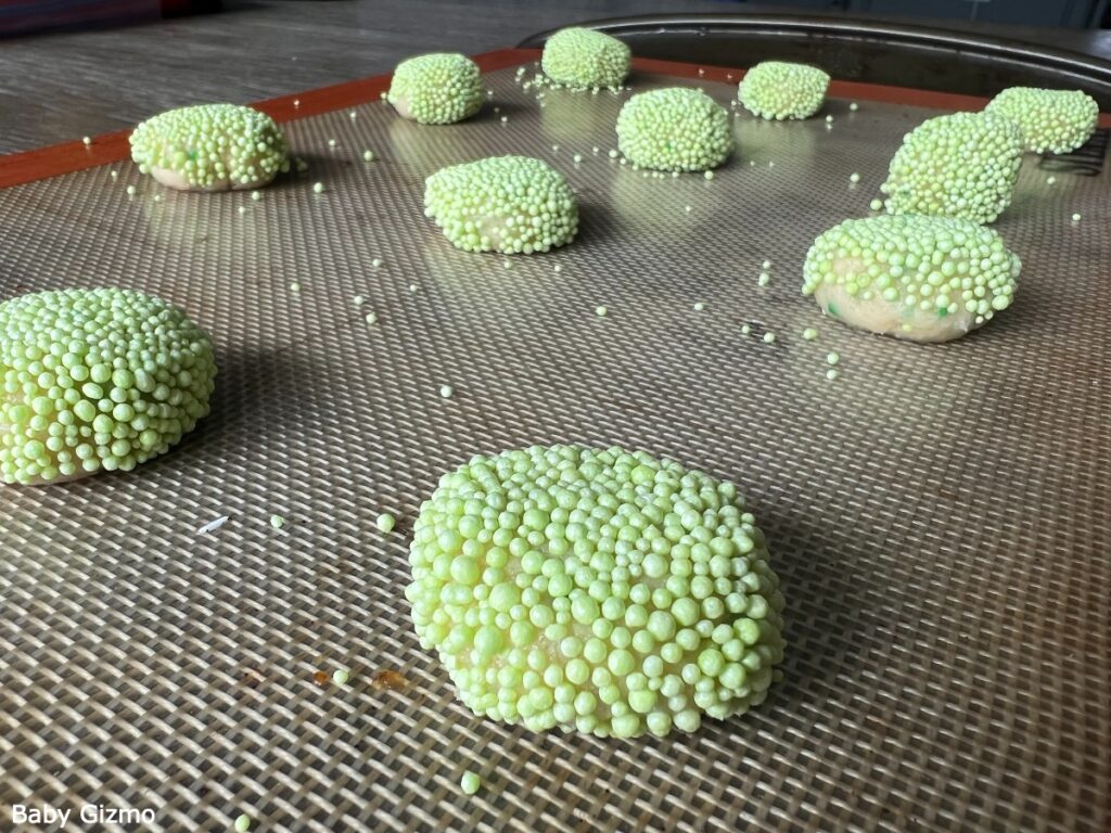 Tennis Ball Cookies | Baby Gizmo