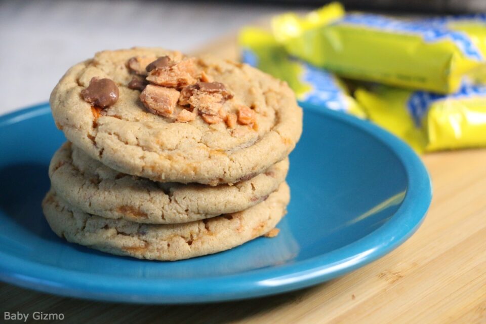 Mini Crumbl Butterfinger Cookies – | Baby Gizmo