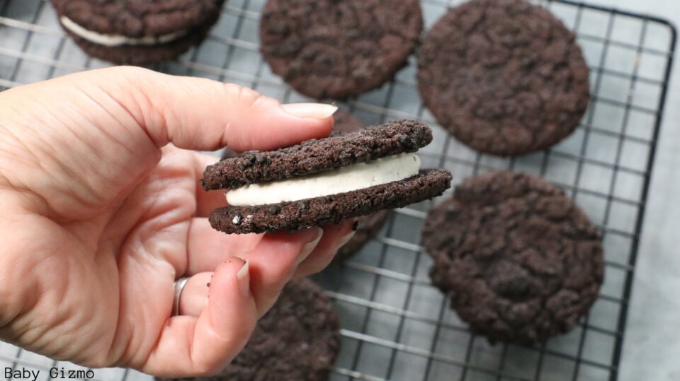 Crumbl Oreo Mallow Sandwich Cookies Copycat Recipe – Baby Gizmo