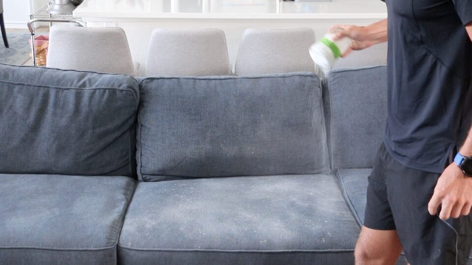 How to Remove Odors from Your Couch with Baking Soda – Baby Gizmo